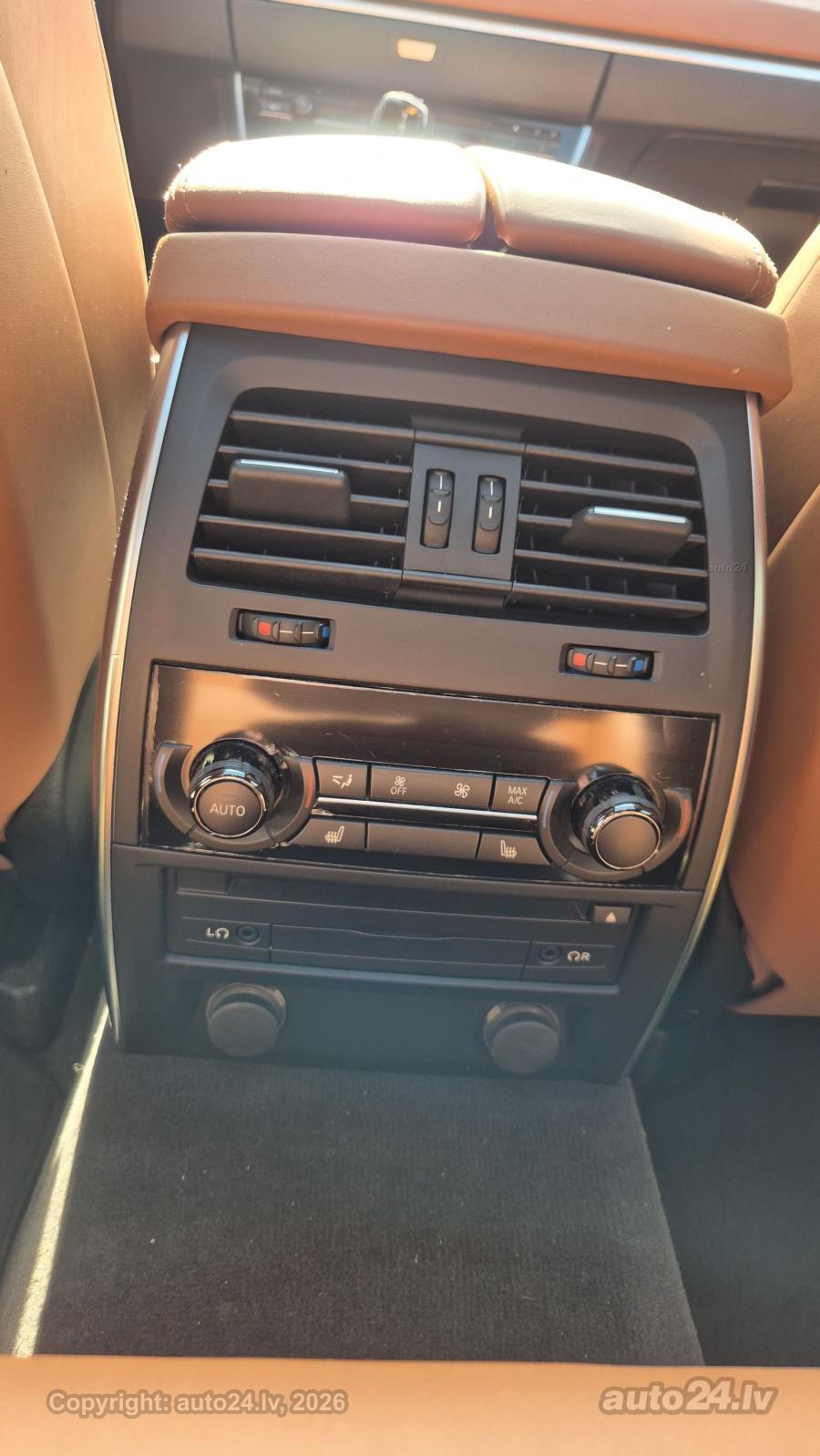 Brown BMW 5 Series 2014 in Keila, with an engine capacity of 3.00 L and mileage of 127 thousand km for 18500 €, photo 18 on AUTOMOTO.COM.LV