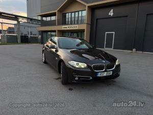 Brūns BMW 5 Series 2015 Tallina, ar dzinēja tilpumu 3.00 L un nobraukumu 235 tūkst. km par 14300 €, foto 3 vietnē AUTOMOTO.COM.LV