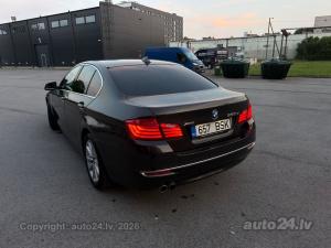 Brūns BMW 5 Series 2015 Tallina, ar dzinēja tilpumu 3.00 L un nobraukumu 235 tūkst. km par 14300 €, foto 5 vietnē AUTOMOTO.COM.LV