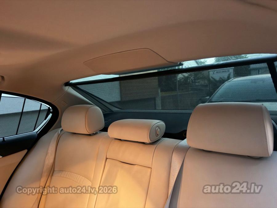 Brūns BMW 5 Series 2015 Tallina, ar dzinēja tilpumu 3.00 L un nobraukumu 235 tūkst. km par 14300 €, foto 11 vietnē AUTOMOTO.COM.LV