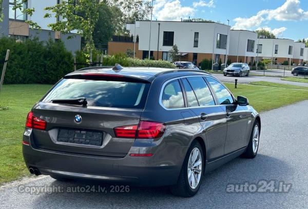 Brūns BMW 5 Series 2010 Tallina, ar dzinēja tilpumu 3.00 L un nobraukumu 217 tūkst. km par 9380 €, foto 7 vietnē AUTOMOTO.COM.LV