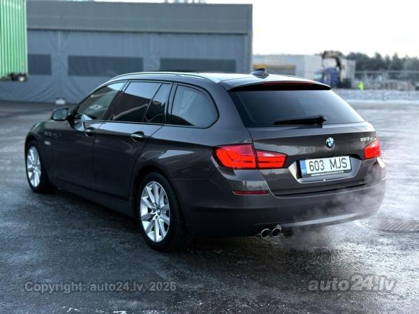 Brūns BMW 5 Series 2011 Tallina, ar dzinēja tilpumu 2.00 L un nobraukumu 207 tūkst. km par 11490 €, foto 4 vietnē AUTOMOTO.COM.LV