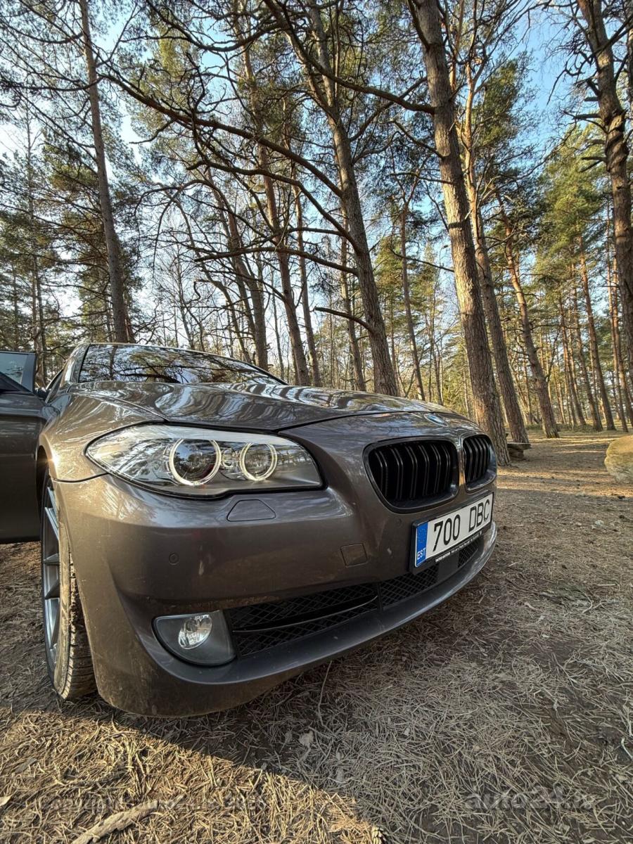 Brown BMW 5 Series 2011 in Tallinn, with an engine capacity of 2.00 L and mileage of 338 thousand km for 12000 €, photo 8 on AUTOMOTO.COM.LV