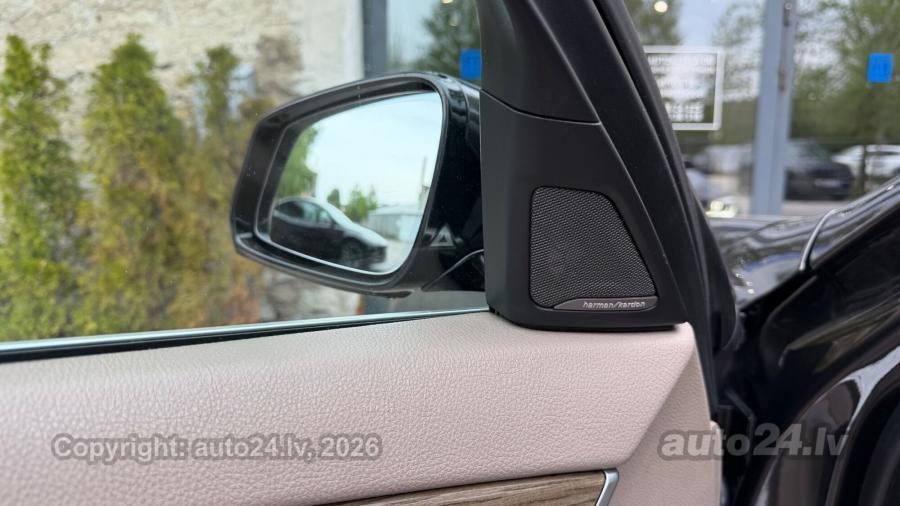 Brown BMW 5 Series 2014 in Tallinn, with an engine capacity of 3.00 L and mileage of 354 thousand km for 11990 €, photo 19 on AUTOMOTO.COM.LV