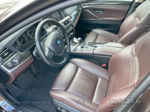 Brūns BMW 5 Series 2015 Rīga, ar dzinēja tilpumu 3.00 L un nobraukumu 197 tūkst. km par 12900 €, foto 7 vietnē AUTOMOTO.COM.LV