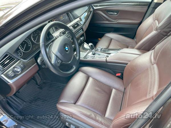 Brūns BMW 5 Series 2015 Rīga, ar dzinēja tilpumu 3.00 L un nobraukumu 197 tūkst. km par 12900 €, foto 7 vietnē AUTOMOTO.COM.LV
