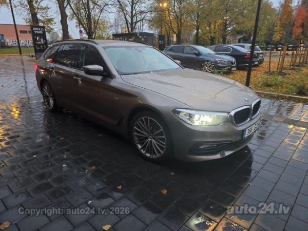 Brūns BMW 5 Series 2017 Tallina, ar dzinēja tilpumu 2.00 L un nobraukumu 172 tūkst. km par 17400 €, foto 1 vietnē AUTOMOTO.COM.LV