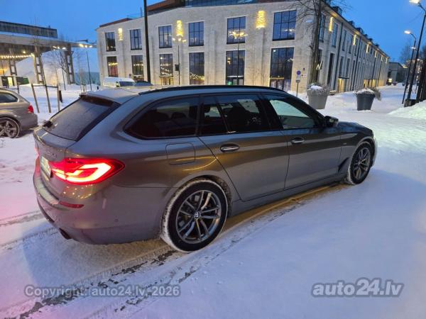 Brūns BMW 5 Series 2017 Tallina, ar dzinēja tilpumu 2.00 L un nobraukumu 172 tūkst. km par 17400 €, foto 3 vietnē AUTOMOTO.COM.LV