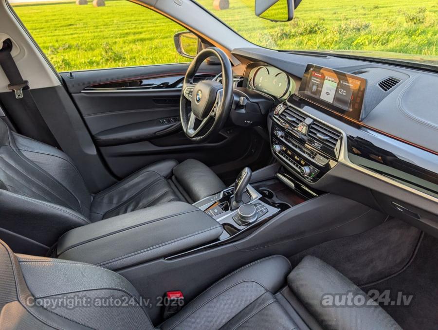 Brown BMW 5 Series 2017 in Tallinn, with an engine capacity of 2.00 L and mileage of 225 thousand km for 18999 €, photo 7 on AUTOMOTO.COM.LV