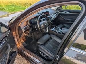 Brown BMW 5 Series 2017 in Tallinn, with an engine capacity of 2.00 L and mileage of 225 thousand km for 18999 €, photo 8 on AUTOMOTO.COM.LV