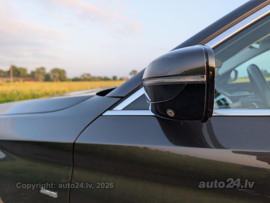 Brown BMW 5 Series 2017 in Tallinn, with an engine capacity of 2.00 L and mileage of 225 thousand km for 18999 €, photo 22 on AUTOMOTO.COM.LV