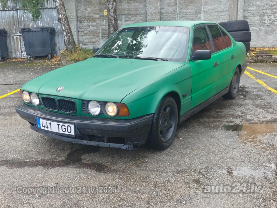 Зеленый БМВ 5 Серия 1993 в Таллин, объемом двигателя 2.50 л и пробегом 0 тыс. км за 2700 €, фото 1 на AUTOMOTO.COM.LV