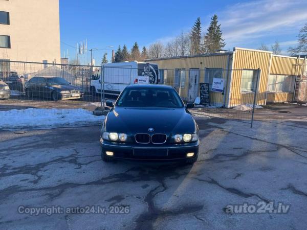 Zaļš BMW 5 Series 1998 Tallina, ar dzinēja tilpumu 2.50 L un nobraukumu 290 tūkst. km par 4000 €, foto 1 vietnē AUTOMOTO.COM.LV