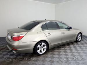 Zaļš BMW 5 Series 2003 Tallina, ar dzinēja tilpumu 2.20 L un nobraukumu 475 tūkst. km par 1799 €, foto 3 vietnē AUTOMOTO.COM.LV