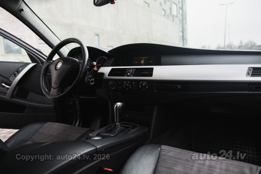 Zaļš BMW 5 Series 2004 Tallina, ar dzinēja tilpumu 2.20 L un nobraukumu 350 tūkst. km par 3100 €, foto 4 vietnē AUTOMOTO.COM.LV