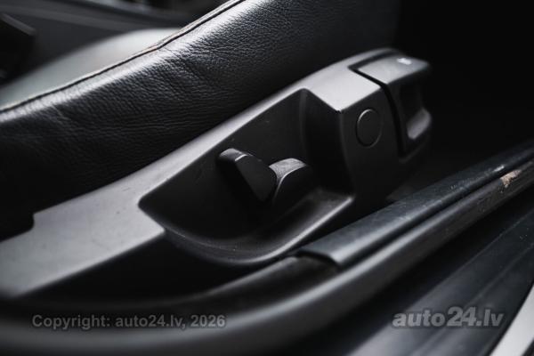 Zaļš BMW 5 Series 2004 Tallina, ar dzinēja tilpumu 2.20 L un nobraukumu 350 tūkst. km par 3100 €, foto 8 vietnē AUTOMOTO.COM.LV