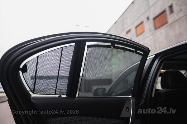 Zaļš BMW 5 Series 2004 Tallina, ar dzinēja tilpumu 2.20 L un nobraukumu 350 tūkst. km par 3100 €, foto 9 vietnē AUTOMOTO.COM.LV