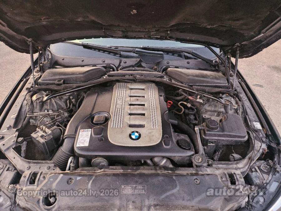 Zaļš BMW 5 Series 2004 Tallina, ar dzinēja tilpumu 3.00 L un nobraukumu 510 tūkst. km par 4500 €, foto 9 vietnē AUTOMOTO.COM.LV
