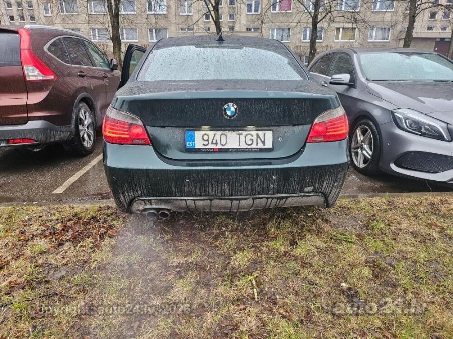 Zaļš BMW 5 Series 2004 Tallina, ar dzinēja tilpumu 3.00 L un nobraukumu 510 tūkst. km par 4500 €, foto 10 vietnē AUTOMOTO.COM.LV