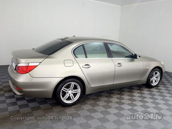 Zaļš BMW 5 Series 2006 Tallina, ar dzinēja tilpumu 2.50 L un nobraukumu 247 tūkst. km par 2599 €, foto 3 vietnē AUTOMOTO.COM.LV