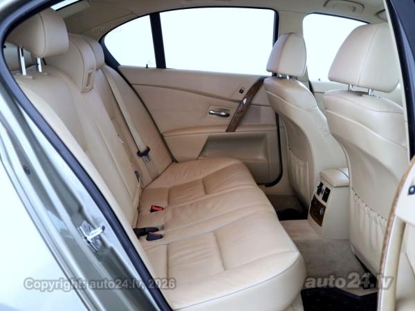 Zaļš BMW 5 Series 2006 Tallina, ar dzinēja tilpumu 2.50 L un nobraukumu 247 tūkst. km par 2599 €, foto 7 vietnē AUTOMOTO.COM.LV