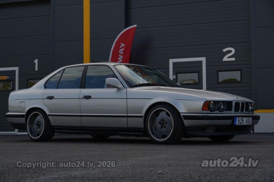 Pelēks BMW 5 Series 1992 Narva, ar dzinēja tilpumu 2.50 L un nobraukumu 330 tūkst. km par 9999 €, foto 5 vietnē AUTOMOTO.COM.LV