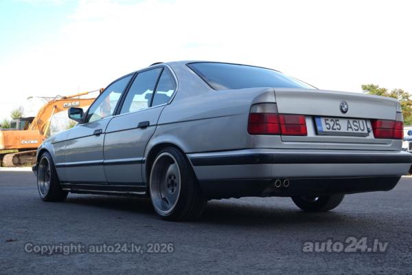 Pelēks BMW 5 Series 1992 Narva, ar dzinēja tilpumu 2.50 L un nobraukumu 330 tūkst. km par 9999 €, foto 7 vietnē AUTOMOTO.COM.LV