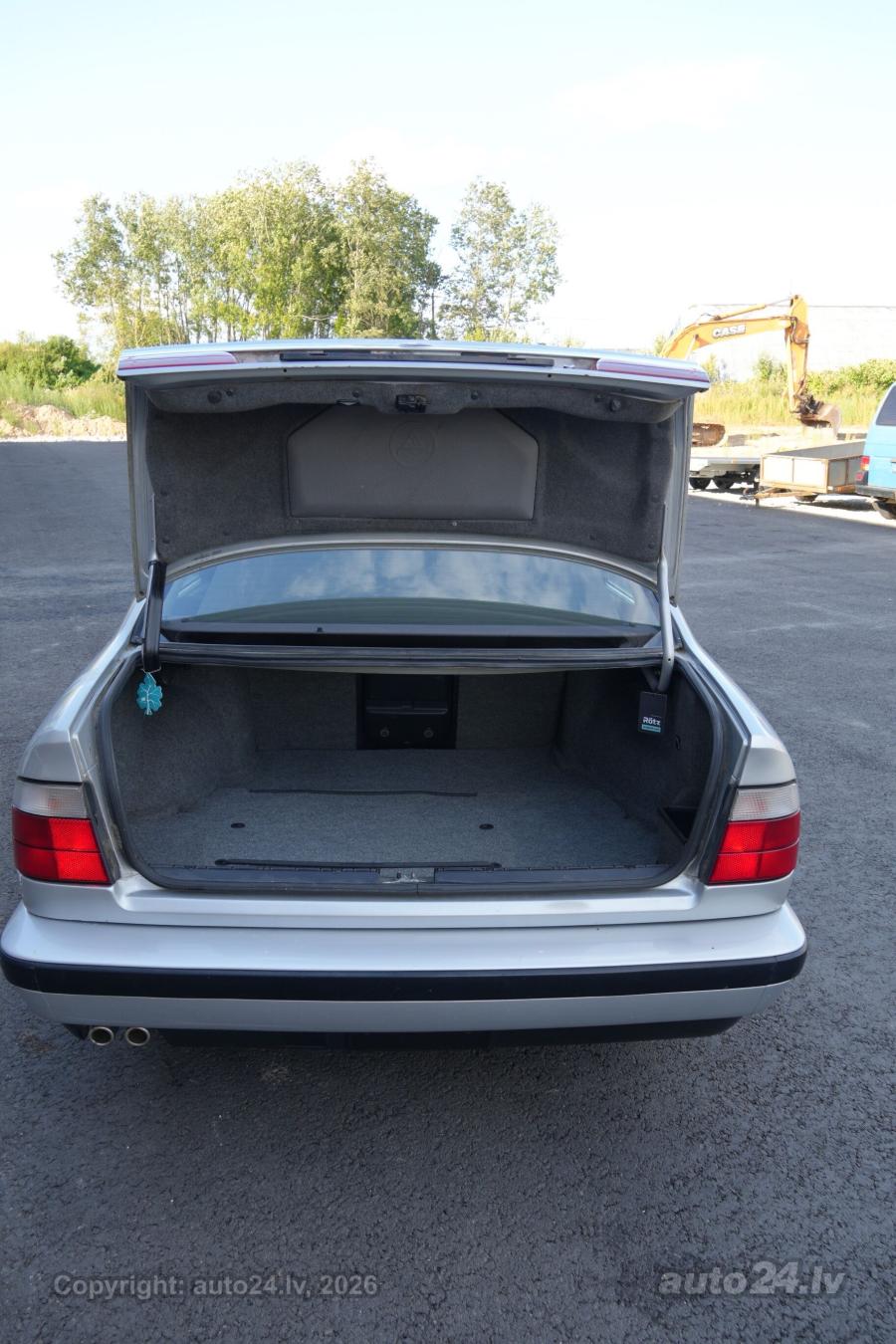 Pelēks BMW 5 Series 1992 Narva, ar dzinēja tilpumu 2.50 L un nobraukumu 330 tūkst. km par 9999 €, foto 14 vietnē AUTOMOTO.COM.LV