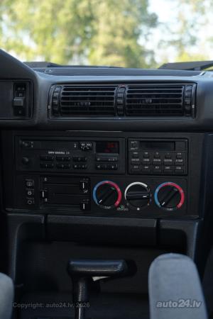 Pelēks BMW 5 Series 1992 Narva, ar dzinēja tilpumu 2.50 L un nobraukumu 330 tūkst. km par 9999 €, foto 20 vietnē AUTOMOTO.COM.LV