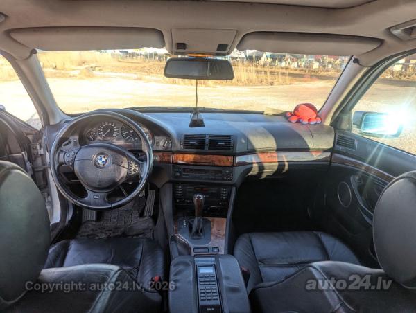 Grey BMW 5 Series 1996 in Tallinn, with an engine capacity of 2.80 L and mileage of 0 thousand km for 3500 €, photo 4 on AUTOMOTO.COM.LV