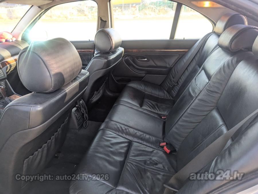 Pelēks BMW 5 Series 1996 Tallina, ar dzinēja tilpumu 2.80 L un nobraukumu 0 tūkst. km par 3500 €, foto 6 vietnē AUTOMOTO.COM.LV