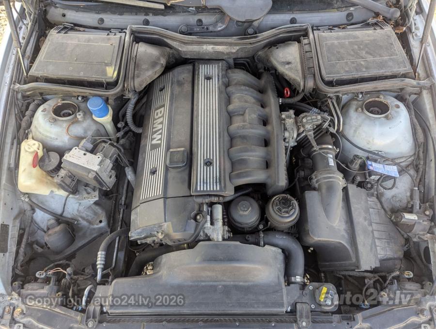 Pelēks BMW 5 Series 1996 Tallina, ar dzinēja tilpumu 2.80 L un nobraukumu 0 tūkst. km par 3500 €, foto 10 vietnē AUTOMOTO.COM.LV