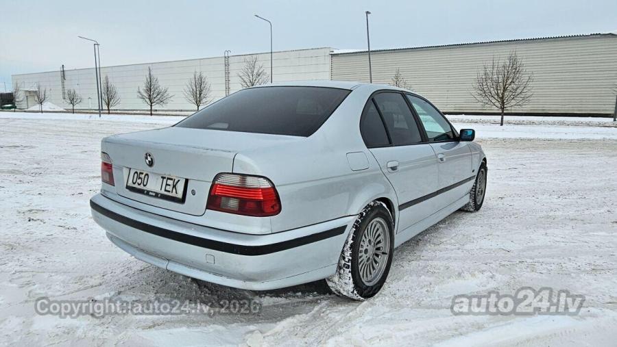 Grey BMW 5 Series 2000 in Tartu, with an engine capacity of 2.20 L and mileage of 303 thousand km for 1950 €, photo 5 on AUTOMOTO.COM.LV
