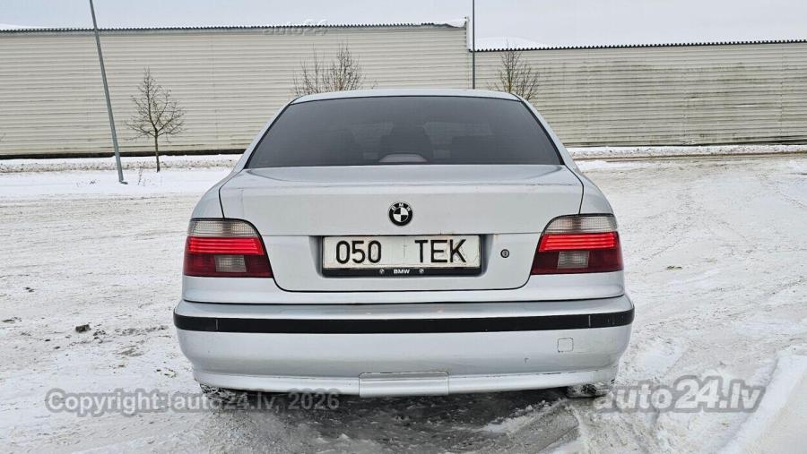 Grey BMW 5 Series 2000 in Tartu, with an engine capacity of 2.20 L and mileage of 303 thousand km for 1950 €, photo 6 on AUTOMOTO.COM.LV