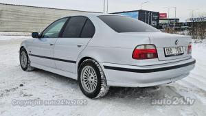 Grey BMW 5 Series 2000 in Tartu, with an engine capacity of 2.20 L and mileage of 303 thousand km for 1950 €, photo 7 on AUTOMOTO.COM.LV