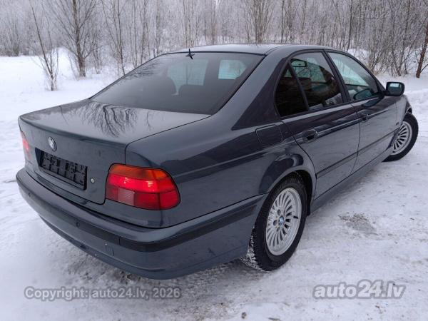 Grey BMW 5 Series 2000 in Tartu, with an engine capacity of 3.00 L and mileage of 274 thousand km for 6190 €, photo 5 on AUTOMOTO.COM.LV