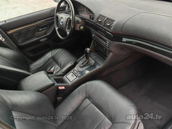 Grey BMW 5 Series 2000 in Tartu, with an engine capacity of 3.00 L and mileage of 274 thousand km for 6190 €, photo 10 on AUTOMOTO.COM.LV