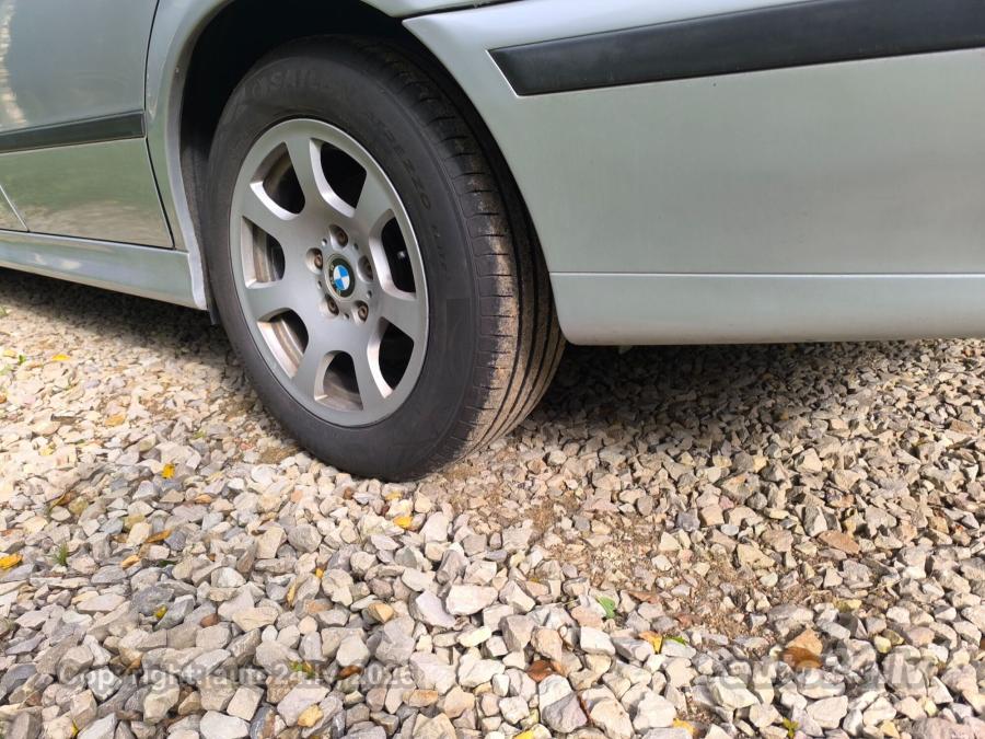 Grey BMW 5 Series 2001 in Tallinn, with an engine capacity of 2.90 L and mileage of 391 thousand km for 2300 €, photo 13 on AUTOMOTO.COM.LV