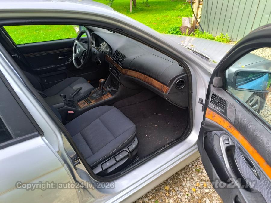 Grey BMW 5 Series 2001 in Tallinn, with an engine capacity of 2.90 L and mileage of 391 thousand km for 2300 €, photo 15 on AUTOMOTO.COM.LV