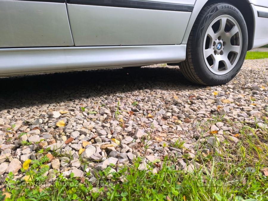 Grey BMW 5 Series 2001 in Tallinn, with an engine capacity of 2.90 L and mileage of 391 thousand km for 2300 €, photo 26 on AUTOMOTO.COM.LV