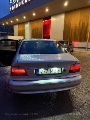 Pelēks BMW 5 Series 2002 Tallina, ar dzinēja tilpumu 3.00 L un nobraukumu 520 tūkst. km par 1800 €, foto 3 vietnē AUTOMOTO.COM.LV