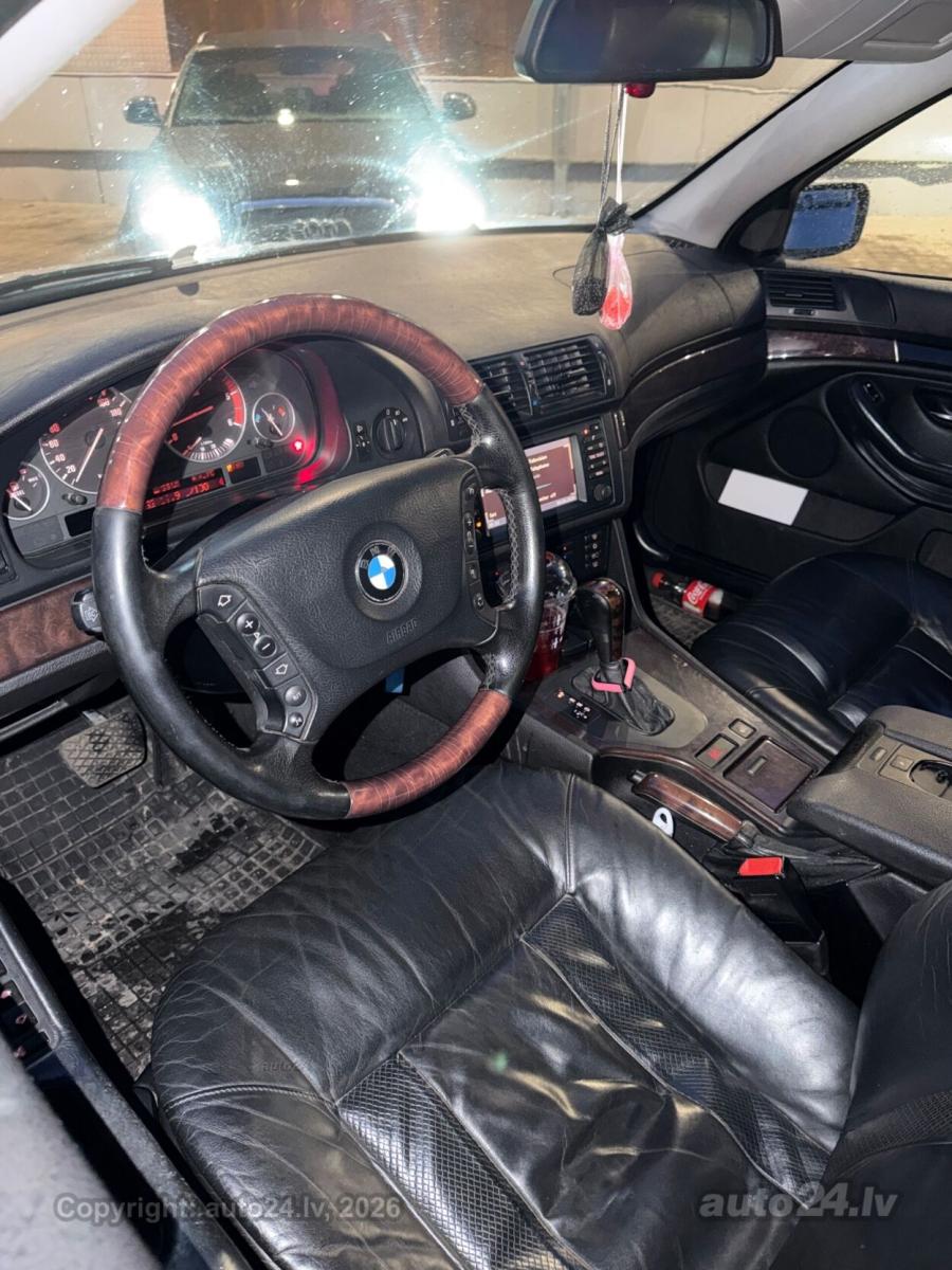 Pelēks BMW 5 Series 2002 Tallina, ar dzinēja tilpumu 3.00 L un nobraukumu 520 tūkst. km par 1800 €, foto 4 vietnē AUTOMOTO.COM.LV