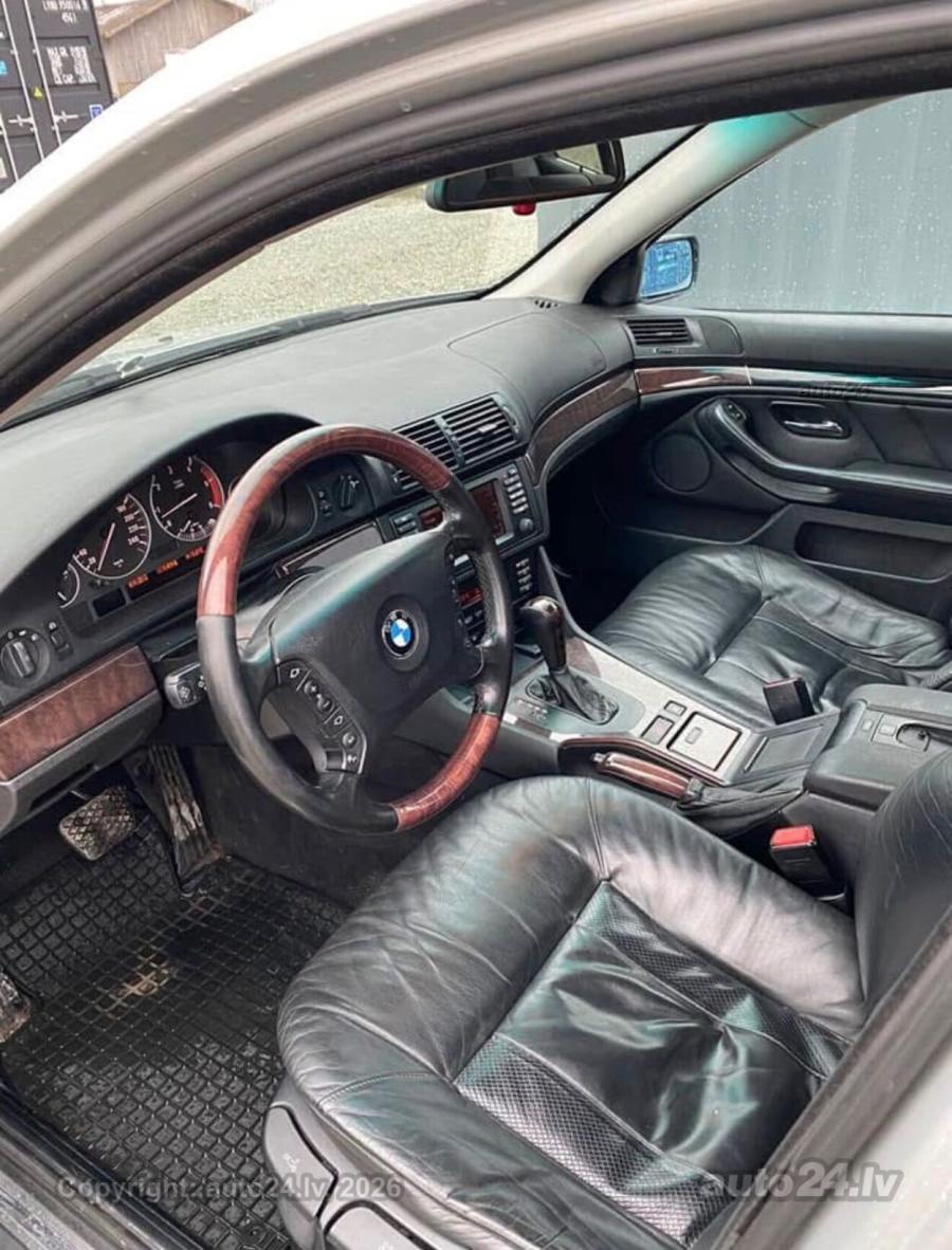 Pelēks BMW 5 Series 2002 Tallina, ar dzinēja tilpumu 3.00 L un nobraukumu 520 tūkst. km par 1800 €, foto 7 vietnē AUTOMOTO.COM.LV
