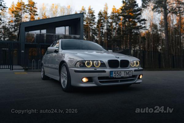 Pelēks BMW 5 Series 2002 Tallina, ar dzinēja tilpumu 2.50 L un nobraukumu 322 tūkst. km par 12000 €, foto 1 vietnē AUTOMOTO.COM.LV