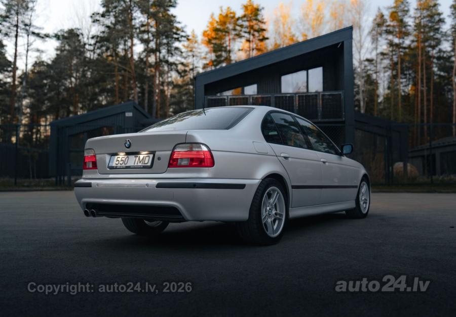 Pelēks BMW 5 Series 2002 Tallina, ar dzinēja tilpumu 2.50 L un nobraukumu 322 tūkst. km par 12000 €, foto 6 vietnē AUTOMOTO.COM.LV