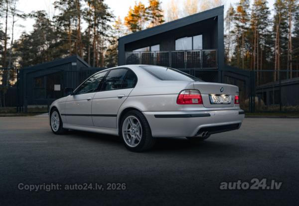 Pelēks BMW 5 Series 2002 Tallina, ar dzinēja tilpumu 2.50 L un nobraukumu 322 tūkst. km par 12000 €, foto 6 vietnē AUTOMOTO.COM.LV