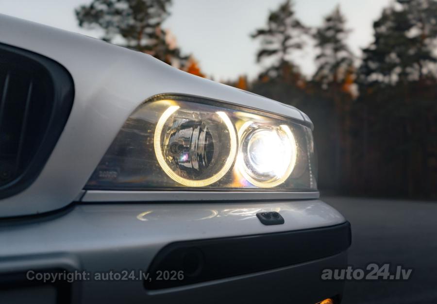 Pelēks BMW 5 Series 2002 Tallina, ar dzinēja tilpumu 2.50 L un nobraukumu 322 tūkst. km par 12000 €, foto 11 vietnē AUTOMOTO.COM.LV
