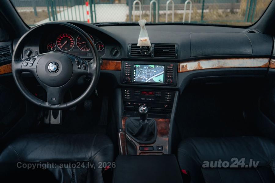 Pelēks BMW 5 Series 2002 Tallina, ar dzinēja tilpumu 2.50 L un nobraukumu 322 tūkst. km par 12000 €, foto 15 vietnē AUTOMOTO.COM.LV