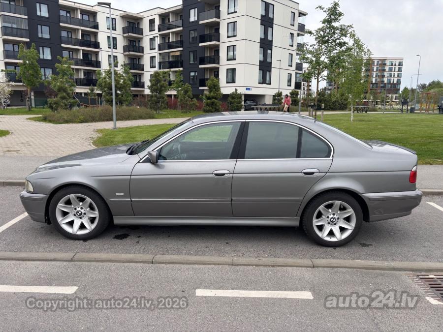 Серый БМВ 5 Серия 2002 в Таллин, объемом двигателя 2.50 л и пробегом 300 тыс. км за 3499 €, фото 6 на AUTOMOTO.COM.LV