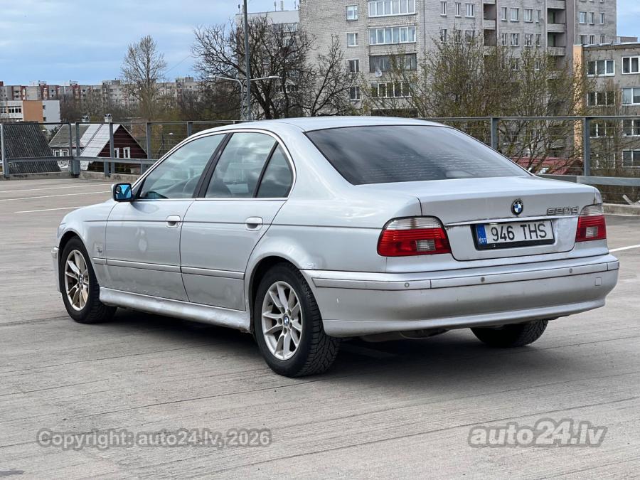 Pelēks BMW 5 Series 2003 Narva, ar dzinēja tilpumu 2.00 L un nobraukumu 347 tūkst. km par 999 €, foto 3 vietnē AUTOMOTO.COM.LV